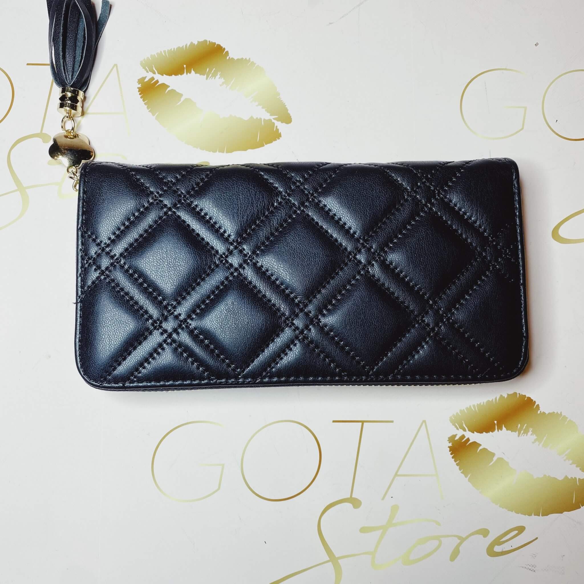 CC Long Zipped Classic Women’s Wallet - Gold Hardware & Black Leather ...